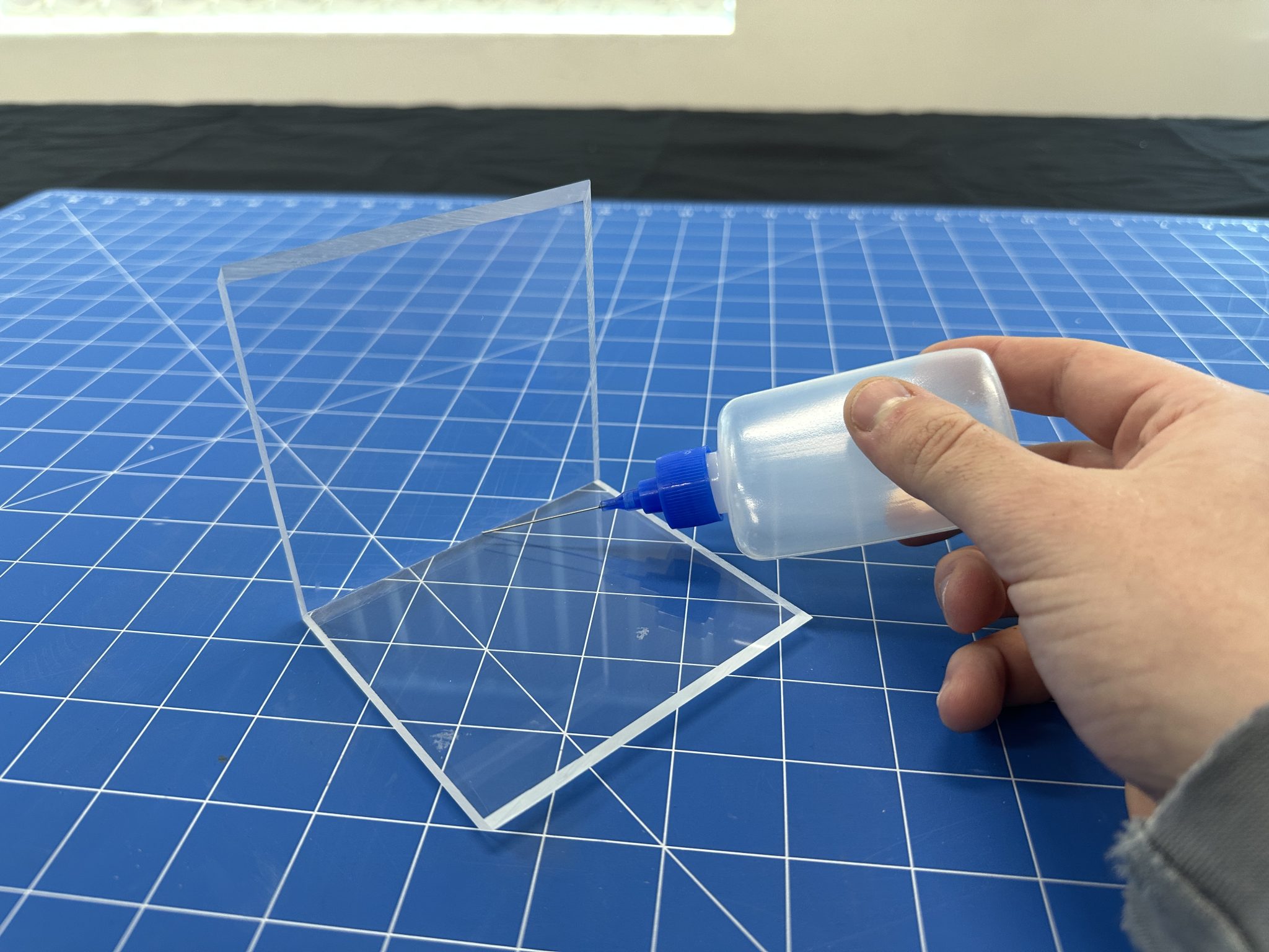 How To Glue Acrylic? | Acrylic Technologies Australia